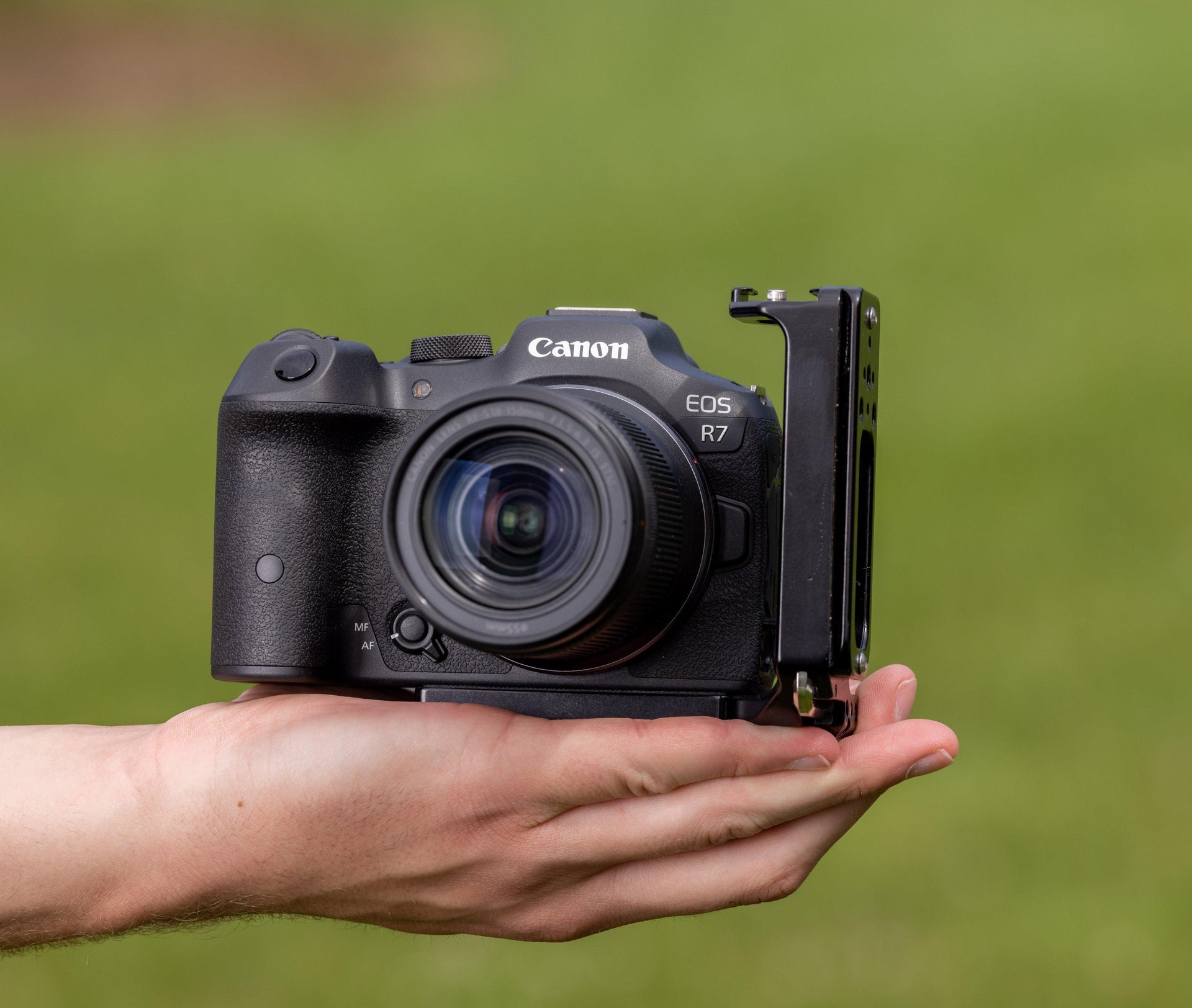 Canon EOS R7 Review: Your Next APS-C King – ProMediaGear